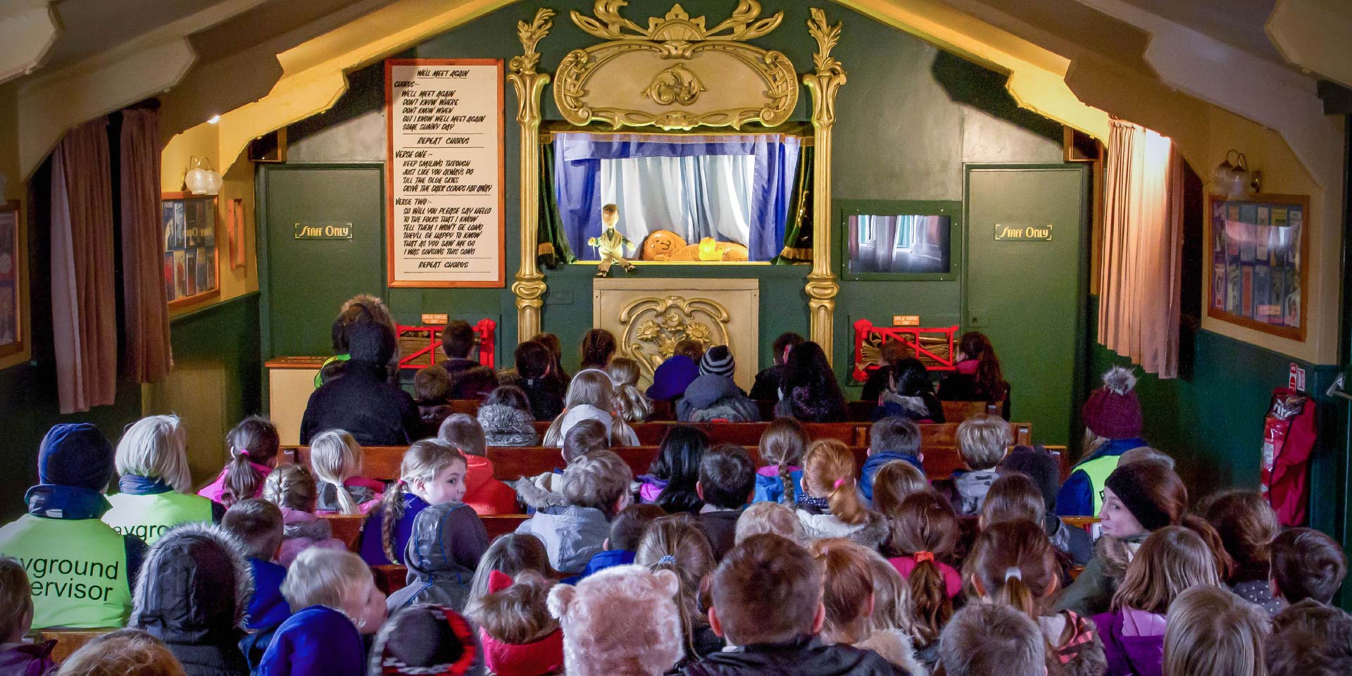 Hut 6: The Music Hall - Eden Camp Modern History Museum